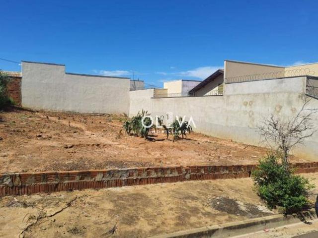 Terreno para venda em Parque Das Amoras Ii de 242.00m²