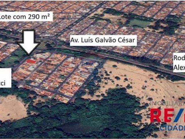 Terreno para venda em Parque Das Figueiras de 290.00m²