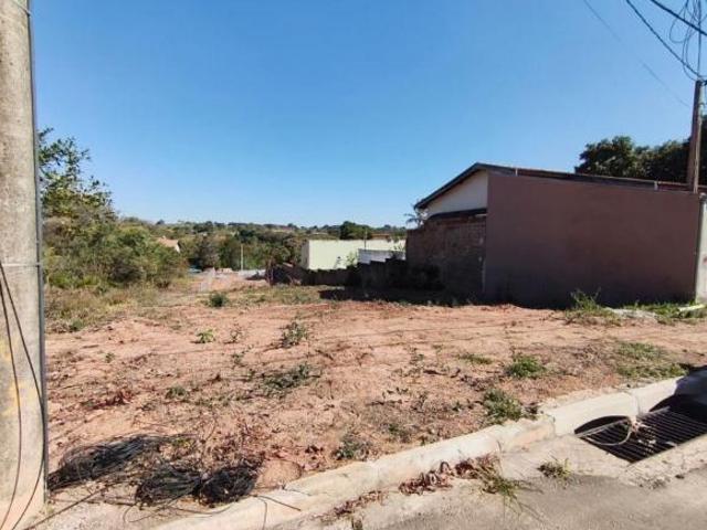 Terreno para venda em Parque Dos Pomares de 600.00m²