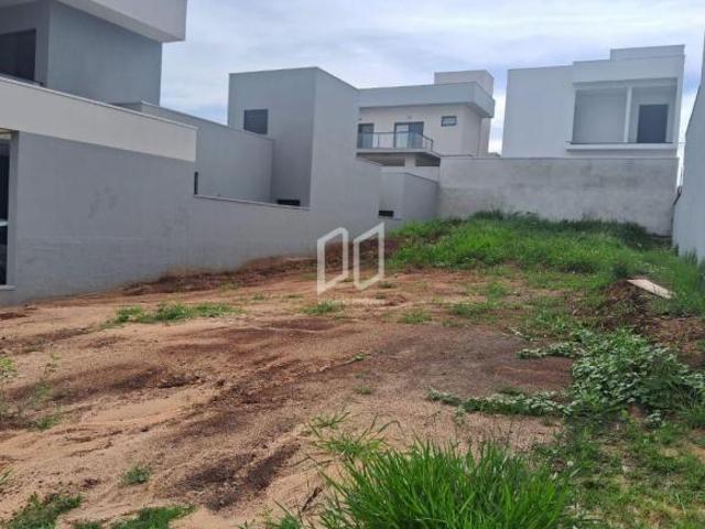 Terreno para venda em Parque Laranjeiras de 250.00m²