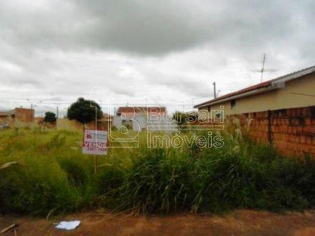 Terreno para venda em Parque Residencial Vale Do Sol de 819.00m²