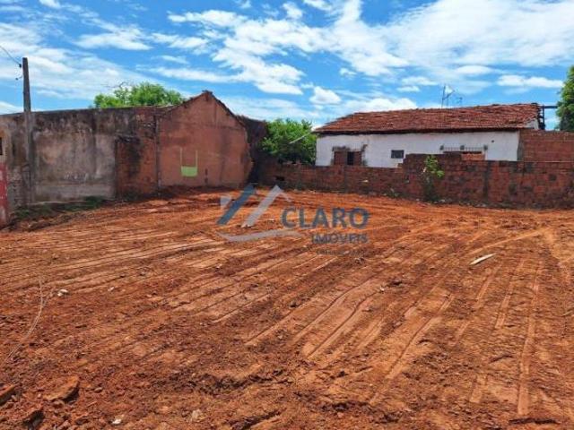 Terreno para venda em Parque Santa Edwiges de 129.00m²