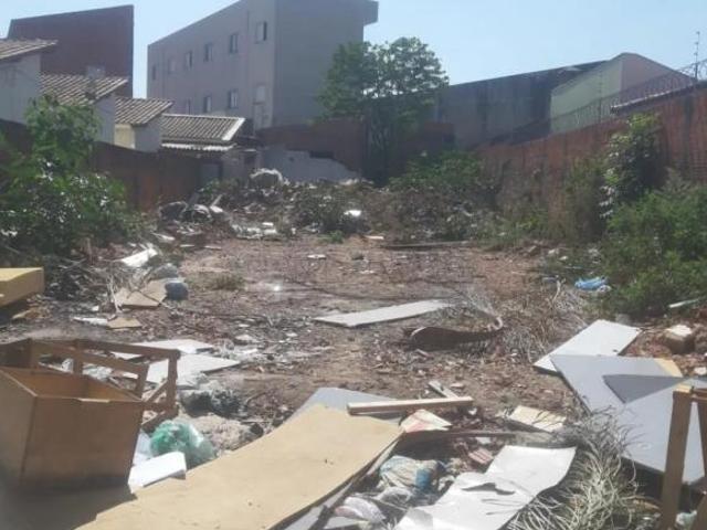 Terreno para venda em Parque Santa Felícia Jardim de 393.00m² com 2 Quartos e 2 Garagens