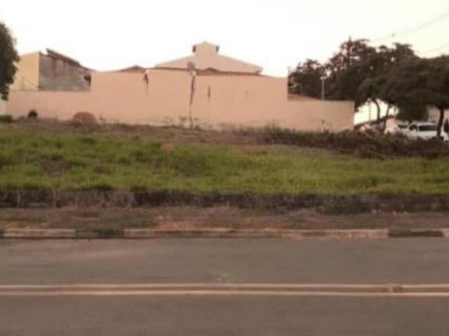 Terreno para venda em Parque Santa Isabel de 270.00m² com 1 Quarto