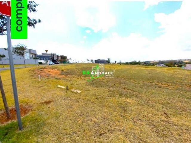 Terreno para venda em Parque Universitário de 372.00m²