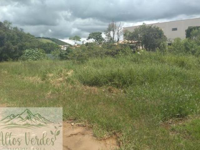Terreno para Venda em Pinhalzinho, Centro