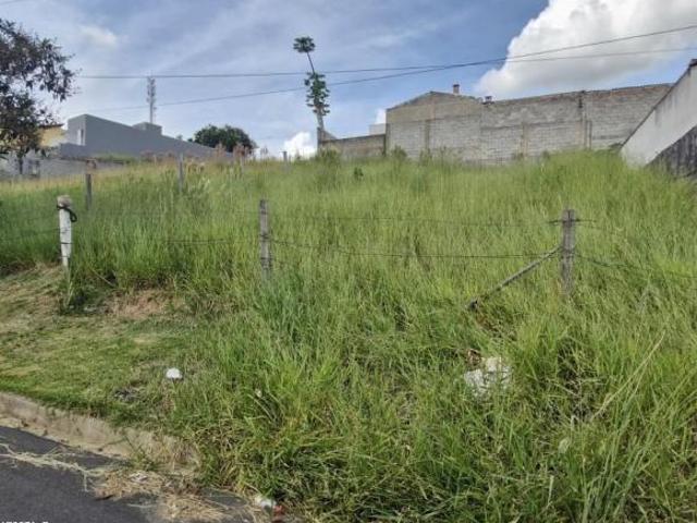 Terreno para Venda em Pinhalzinho, Centro