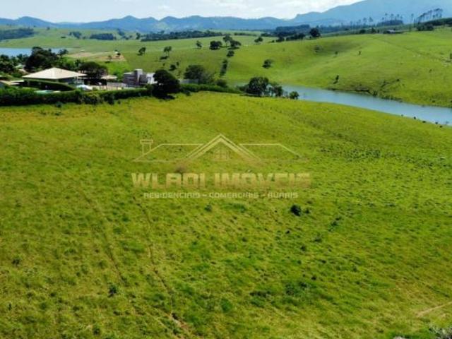 Terreno para Venda em Piracaia, De Frente Para Represa