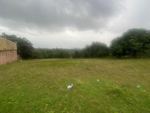 Terreno para venda em Piracicamirim de 1.00m² com 1 Quarto, 1 Suite e 1 Garagem