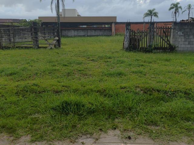 Terreno para venda em Praia Coroados em Guaratuba Paraná de 720.00m²