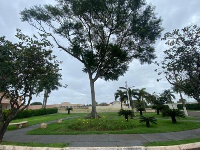 Terreno para venda em Residencial de Colores de 966.92m²
