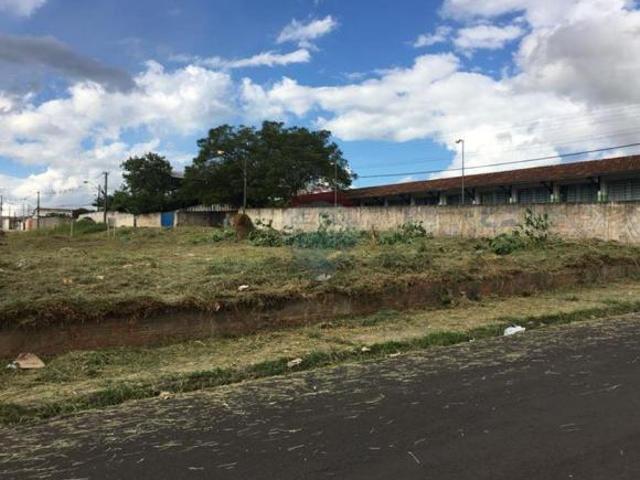 Terreno para venda em Residencial Lívia de 200.00m²