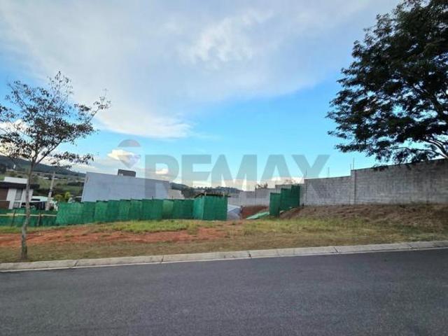 Terreno para venda em Residencial San Vitale de 305.54m² com 1 Garagem
