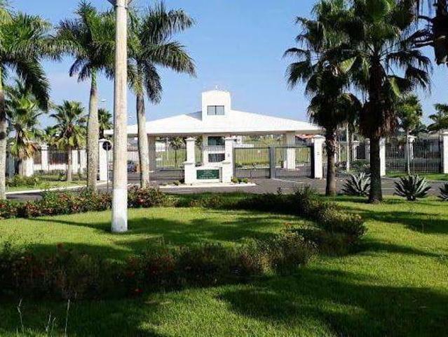 Terreno para venda em Residencial Terras De Ártemis ártemis de 1.00m² com 1 Quarto, 1 Suite e 1 Ga