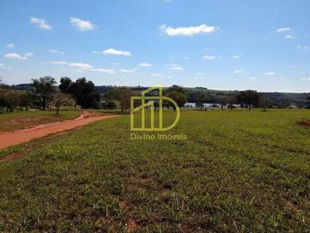 Terreno para venda em Riviera De Santa Cristina 3 de 10.00m²