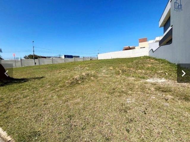 Terreno para venda em Wanel Ville de 300.00m²