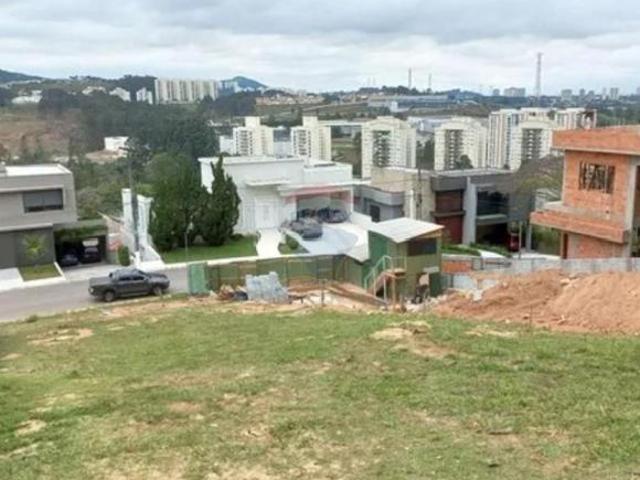 Terreno para venda em Tamboré de 711.00m²