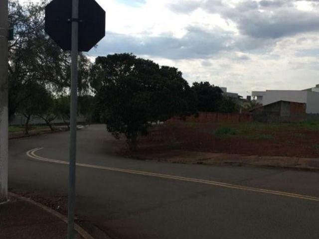 Terreno para venda em Terras De Santa Bárbara de 1.00m² com 1 Quarto, 1 Suite e 1 Garagem