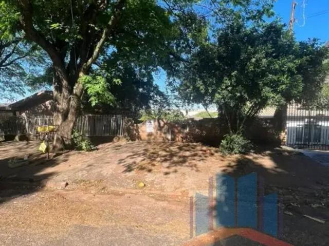 Terreno para Venda em Umuarama / PR no bairro Zona IV