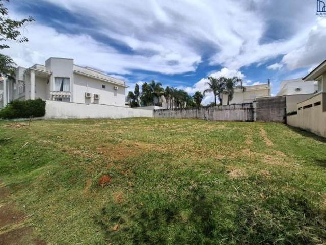 Terreno para venda em Vossoroca de 355.00m²