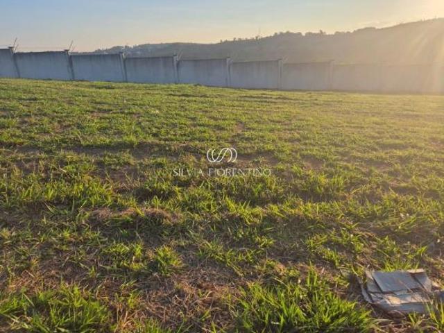 Terreno para venda em Vale Dos Cristais de 250.00m²