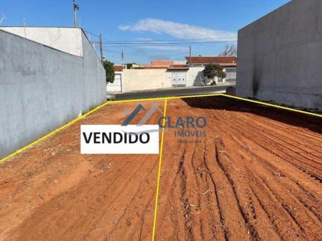 Terreno para venda em Vila Alto Paraíso de 132.00m²