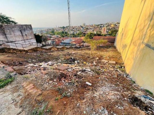 Terreno para venda em Vila Cristina de 420.00m²