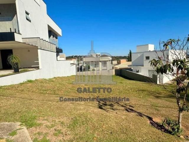 Terreno para venda no condomínio Parque da Quaresmeiras