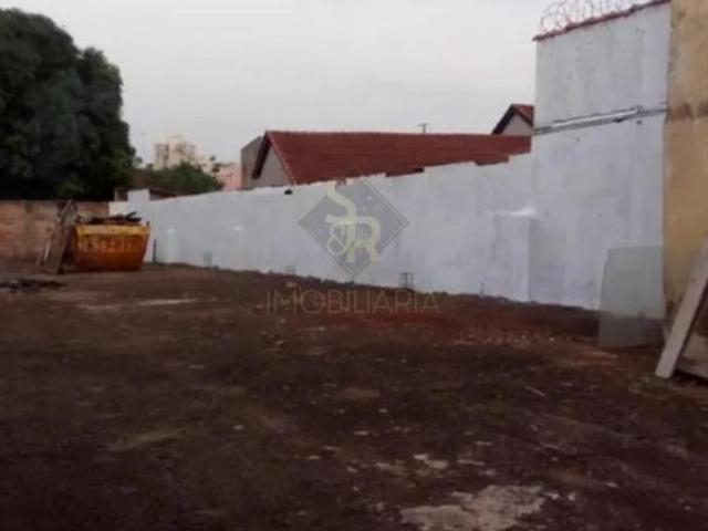Terreno para venda na Vila Tibério em ótimo local
