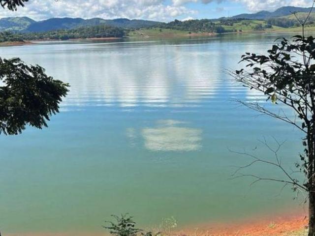 terreno pe na agua represa de joanopolis sp 1.600 metros disponivel para venda