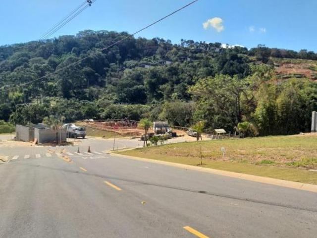Terreno Plano no Condomínio Alto do Sion em Atibaia SP, com 534 m2, pronto para construir!
