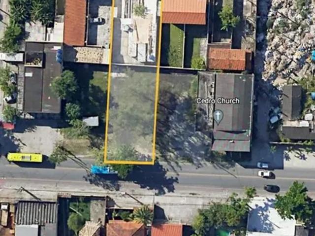 Terreno Plano no Engenho do Mato com 900 m2