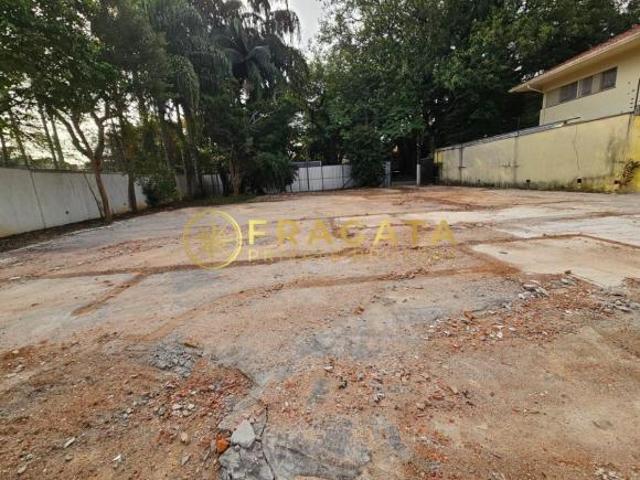 Terreno Plano no Jardim Europa com 1.052 m² ao lado Clube Harmonia São Paulo