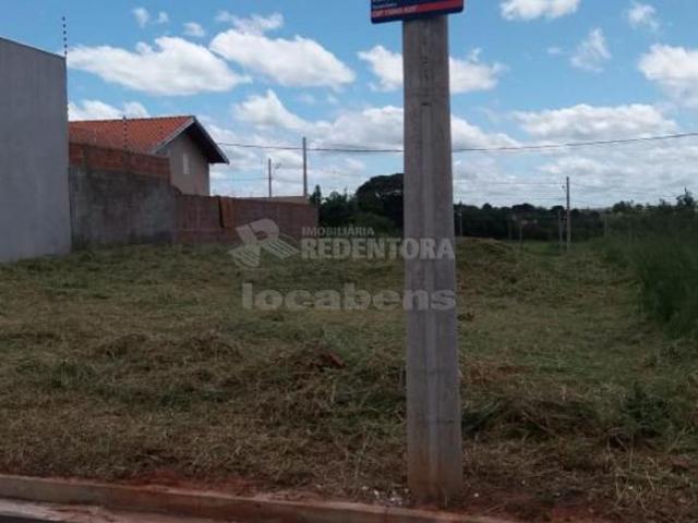 Terreno plano no Residencial São Thomaz II