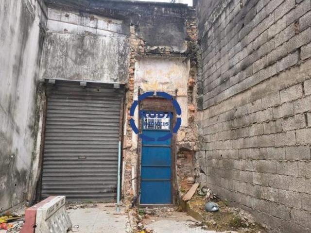 Terreno plano à venda 4,10 x 55 no Centro de Santos/SP