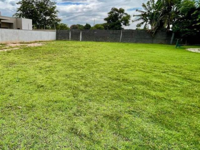 Terreno Plano à venda, 555 m² Condomínio no Bairro Urbanova