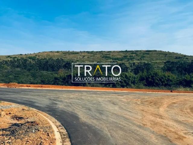 Terreno plano à venda com 200m² em Paulínia no condomínio residencial Miraj