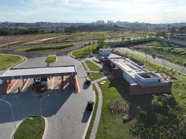 TERRENO PLANO À VENDA COM 404 M² NO ALPHAVILLE DOM PEDRO ZERO