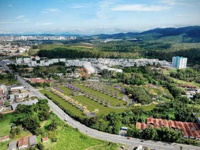 Terreno plano à venda Condomínio Jardim Vale Suiço