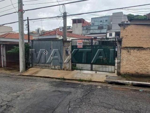 Terreno plano à venda de 241m², com sobrado no local a uma quadra da Avenida Imirim