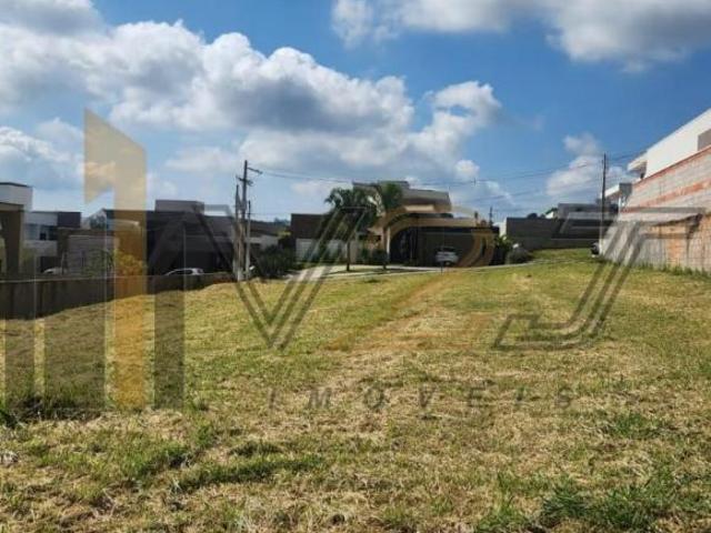 TERRENO PLANO A VENDA NO CONDOMÍNIO VILLA D&apos ORO EM VINHEDO/SP