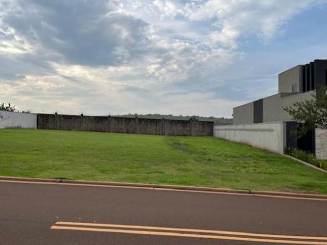 Terreno plano Alphaville | Imobiliária Rosa e Rangel