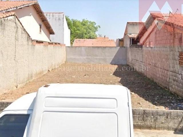 Terreno plano com 200 m² no Vista Verde