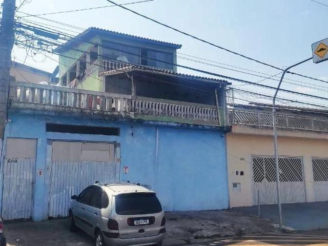 TERRENO PLANO COM 2 CASAS, 1 SALÃO COMERCIAL e TERRAÇO NO PARQUE CRUZEIRO DO SUL. RUA FREI FIDELIS M