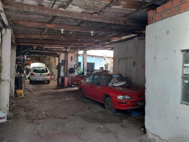 TERRENO PLANO COM 300 m² NO MENINO DEUS