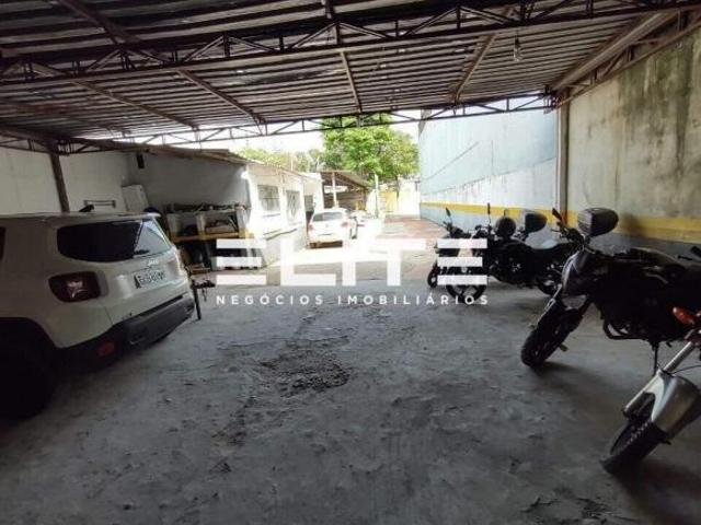 Terreno plano com 390 m² localização privilegiada