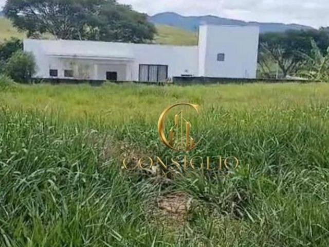 Terreno Plano de 1.318 m² com Vista Definitiva – Zona Norte de SJC