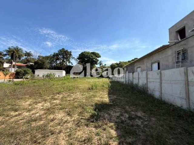 Terreno plano de 2.000 m² no bairro Chácara São Bento, em Valinhos