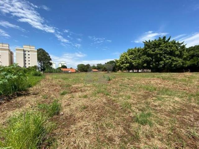 TERRENO PLANO DE 3.868 M² À VENDA NA AVENIDA DOIS CÓRREGOS, BAIRRO JARDIM NOVA IGUAÇU, EM PIRACICABA