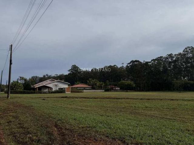 Terreno Plano de 450 m² próximo à Portaria social do Santa Bárbara Resort Residence